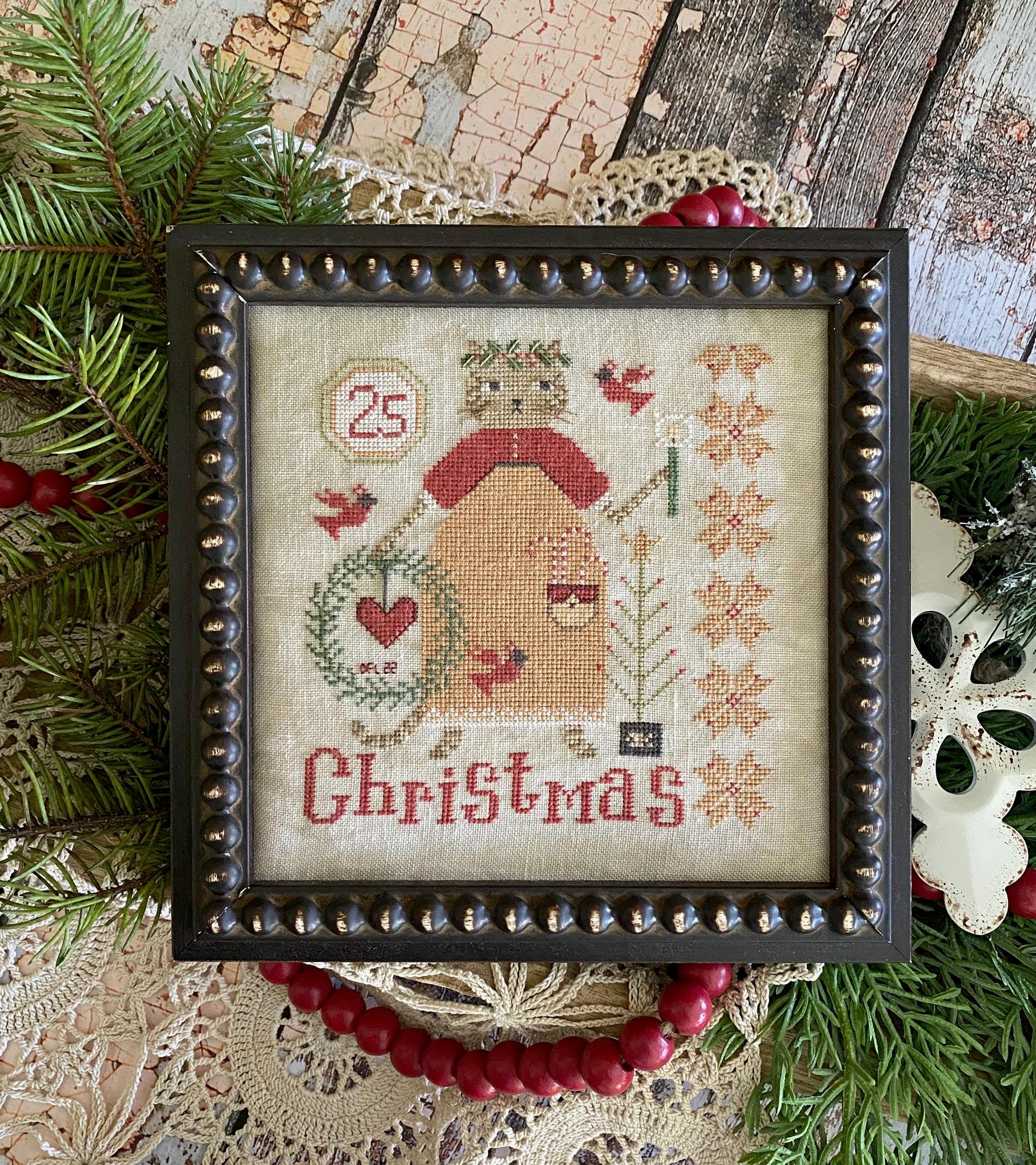 Christmas Kitty | Teresa Kogut – TopKnot Stitcher Shop
