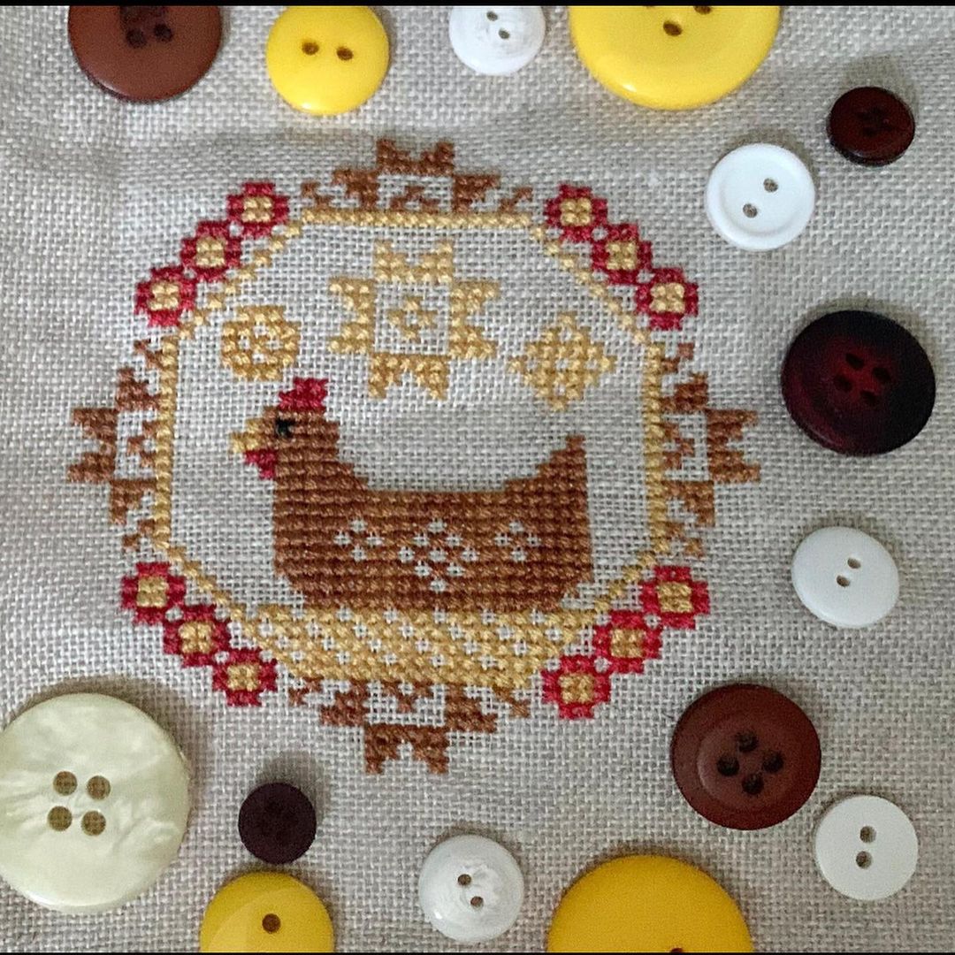 Quirky Quaker Chickens | Darling & Whimsy Designs – TopKnot Stitcher Shop